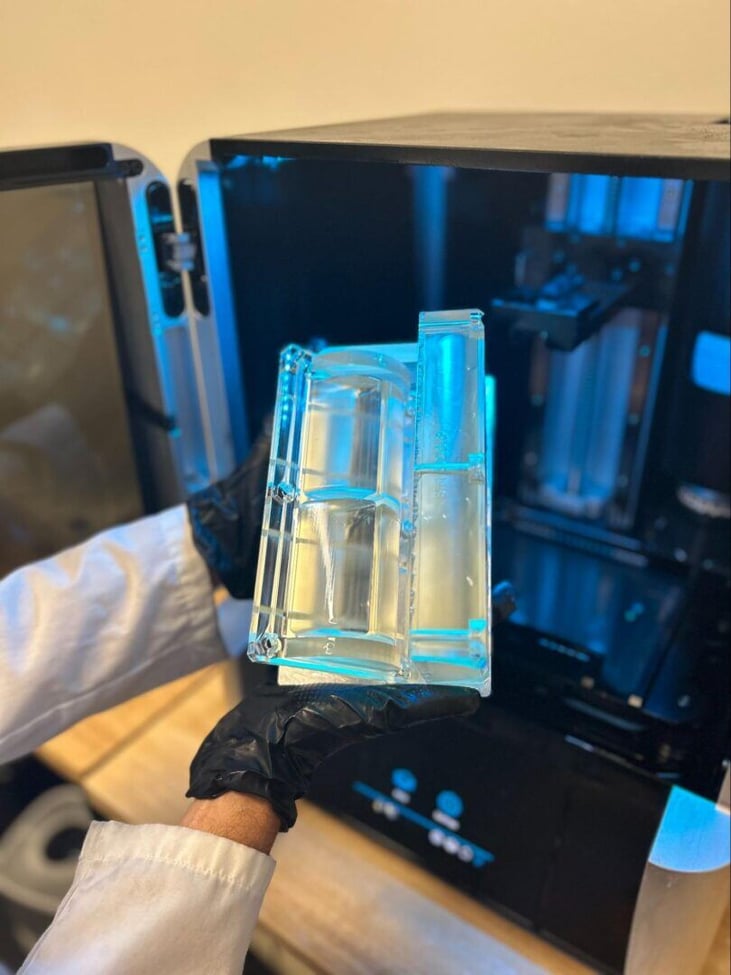 In 'Hybrid' FIM Process, 3D Printing Complements Injection Molding